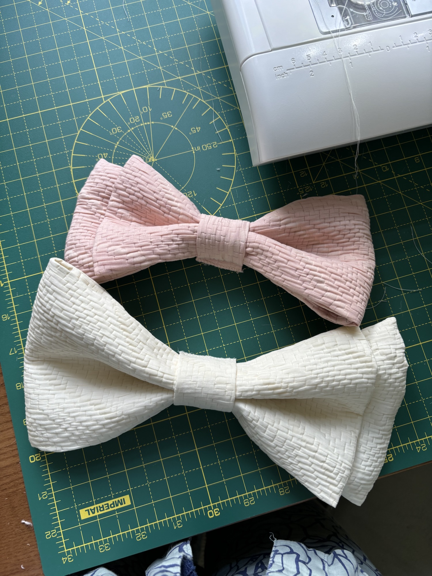 Making my wedding dress – part 5: The bow journey & accessories – Kate Eva