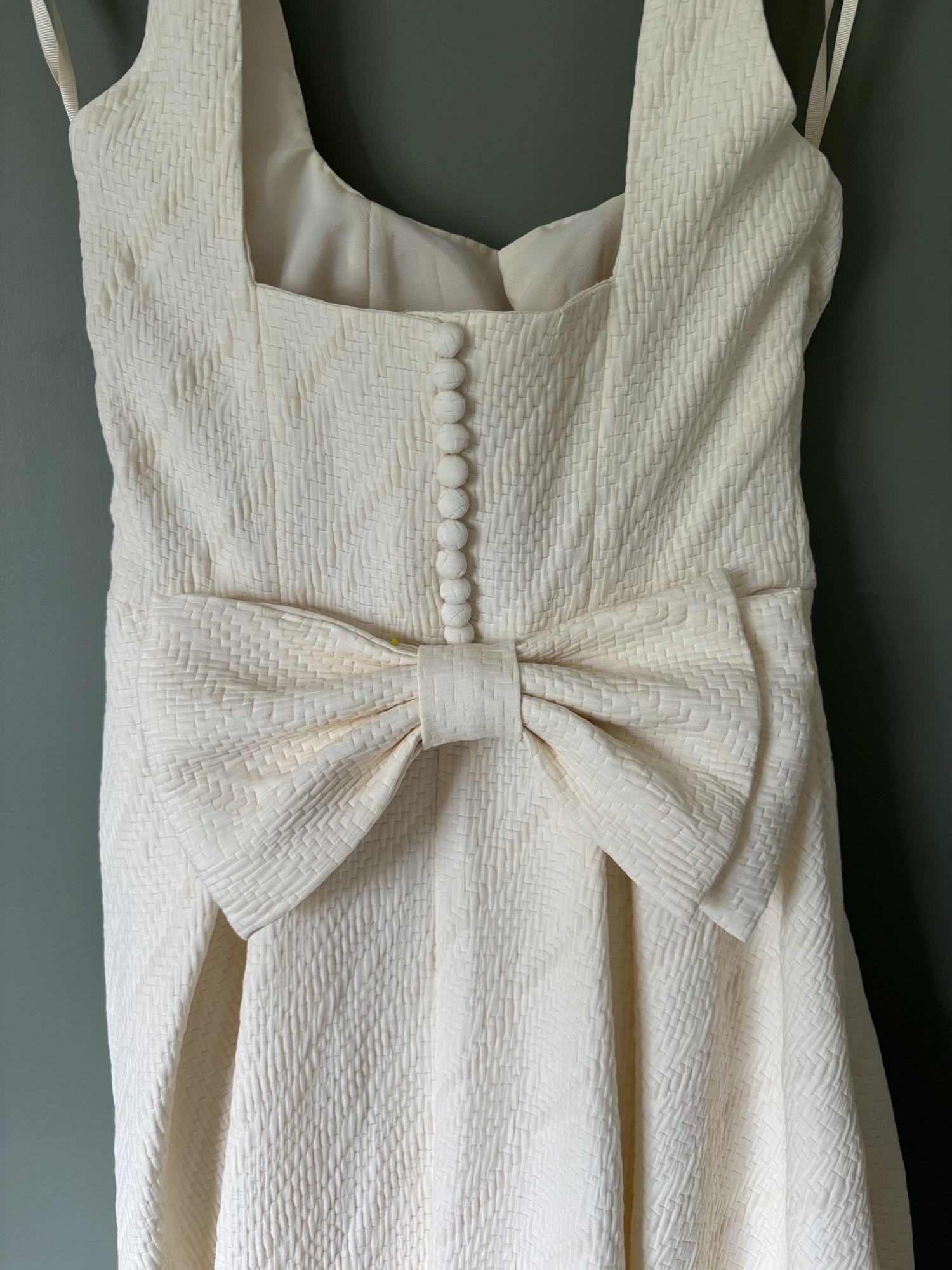 Making my wedding dress – part 5: The bow journey & accessories – Kate Eva